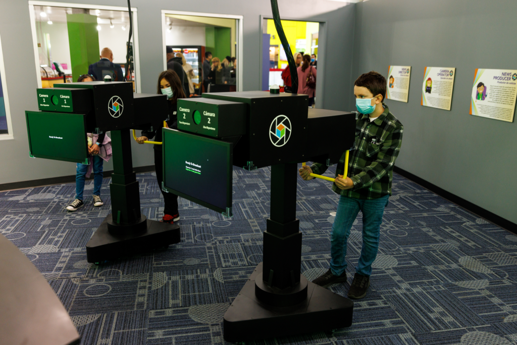 Cube Studios: Broadcast Booth - Discovery Cube