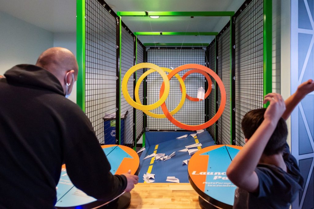 Physics Lab: Paper Airplanes - Discovery Cube