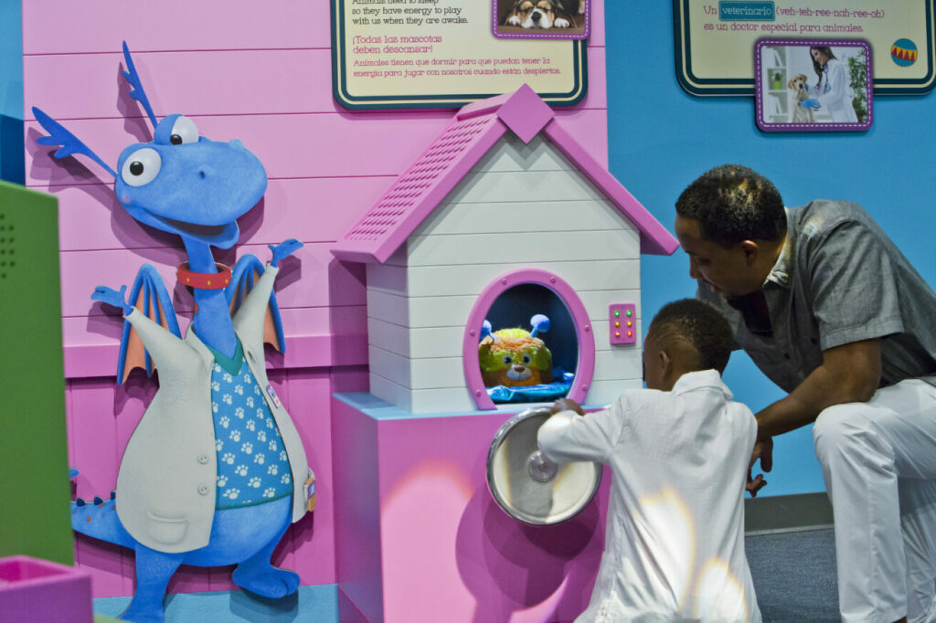 Visit Discovery Cube - Discovery Cube